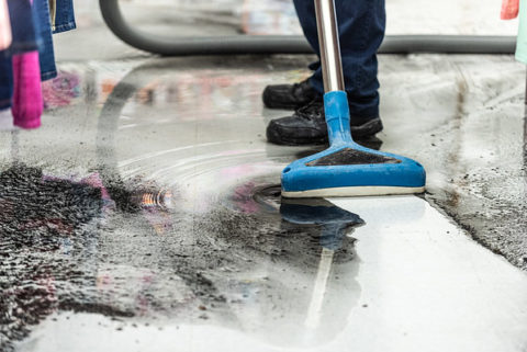 Commercial Water Mitigation by Rapid Response Team Florida